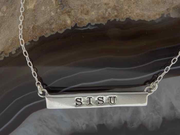 Sisu Empowerment Silver Bar Necklace | Nelle & Lizzy