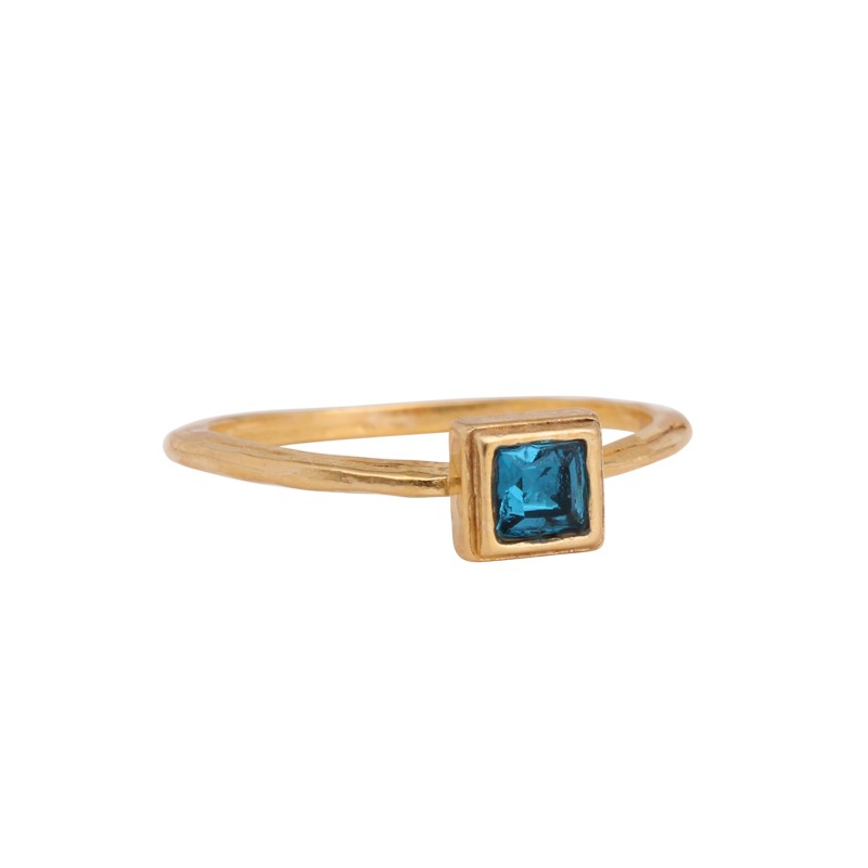 Stackable Birthstone Ring Gold (Square) | Nelle & Lizzy